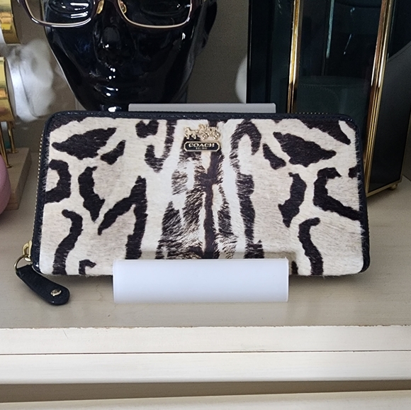 Coach | Bags | Coach Wallet Euc | Poshmark